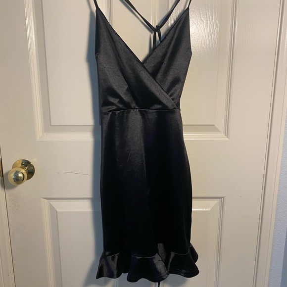 Windsor | Dresses | Windsor Size Small Adjustable Black Mini Dress ...